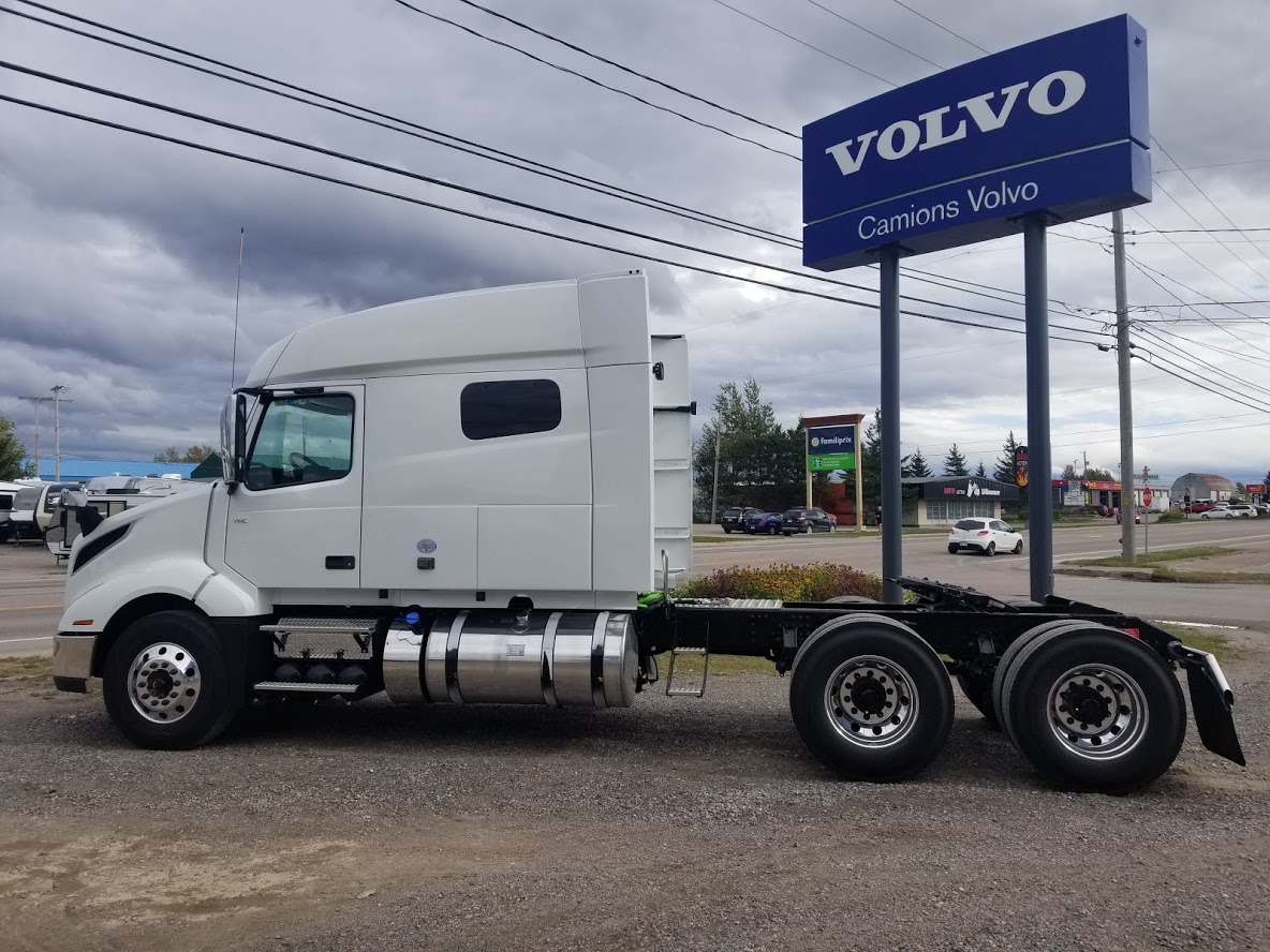 VOLVO VNL64T - Volvo Lac St-Jean