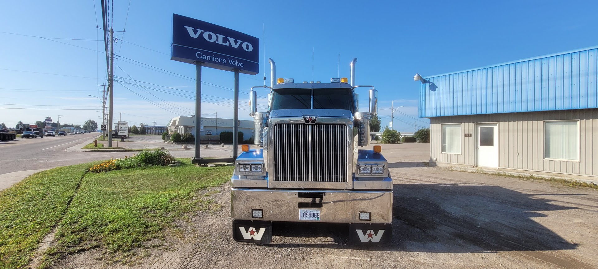 WESTERN STAR CONVE 2015 MANUEL MOTEUR DD16 - Volvo Lac St-Jean