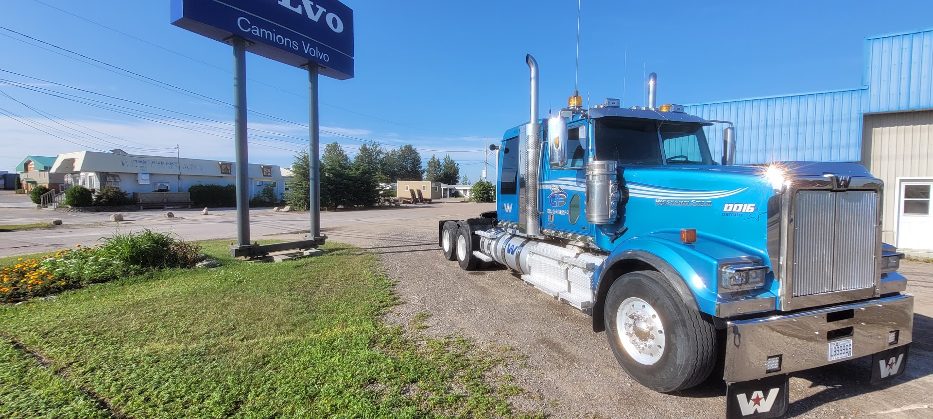 WESTERN STAR CONVE 2015 MANUEL MOTEUR DD16 - Volvo Lac St-Jean