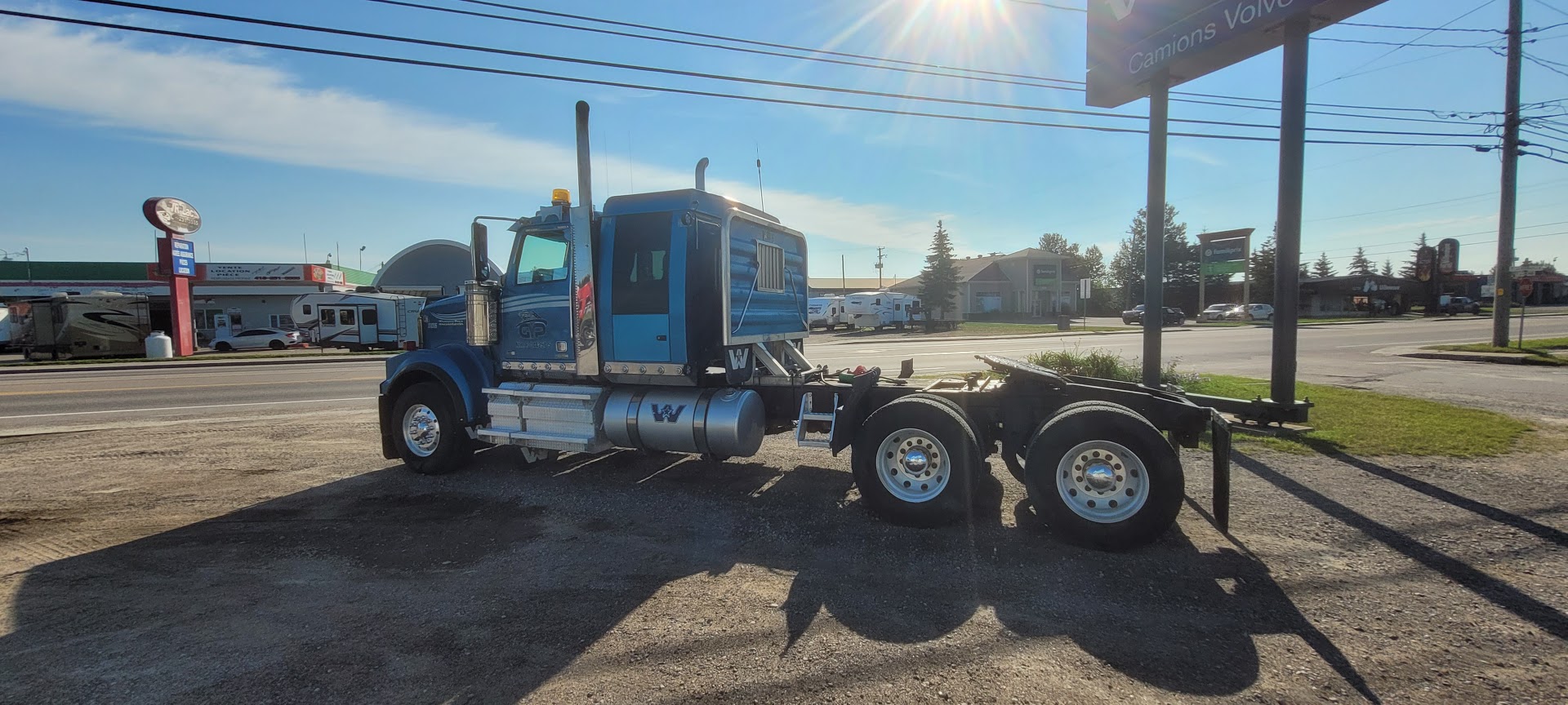WESTERN STAR CONVE 2015 MANUEL MOTEUR DD16 - Volvo Lac St-Jean