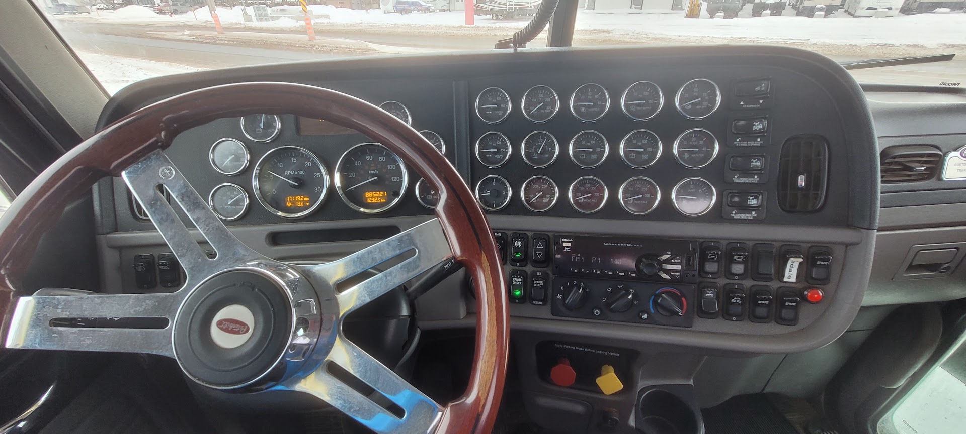 PETERBILT 2018 MANUEL MOTEUR PACCAR 510 HP (MOTEUR NEUF SEULMENT 200 ...