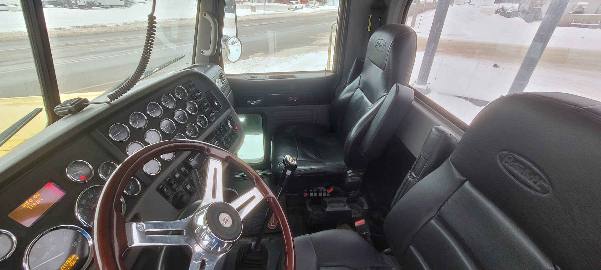 PETERBILT 2018 MANUEL MOTEUR PACCAR 510 HP (MOTEUR NEUF SEULMENT 200 ...